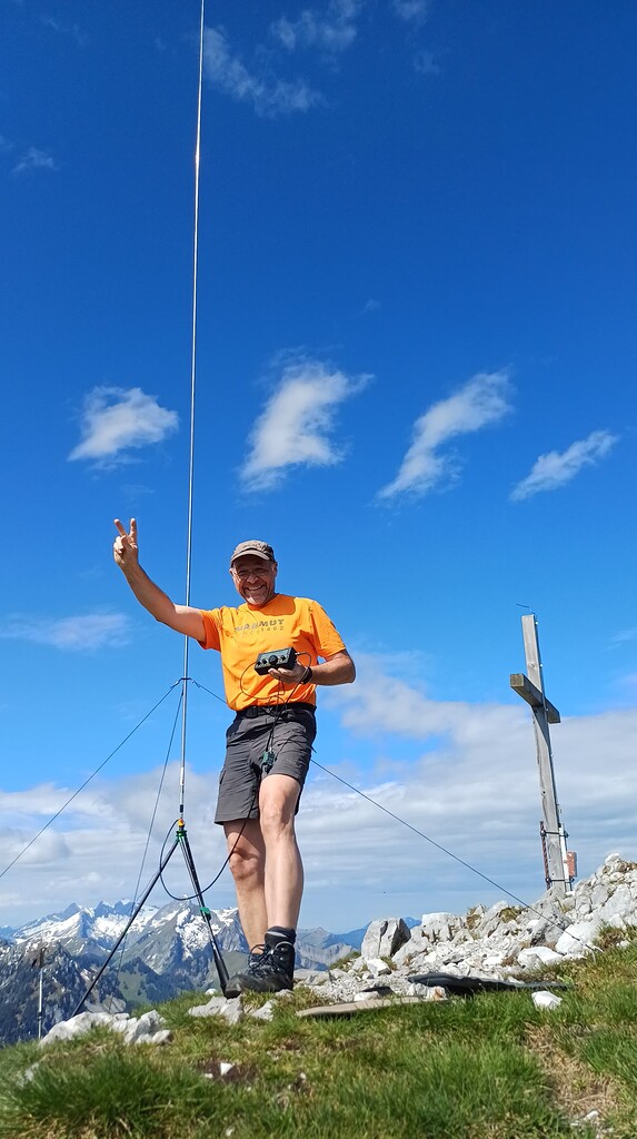 Lightweight Multiband Vertical 20m - 6m - Antennas - SOTA Reflector
