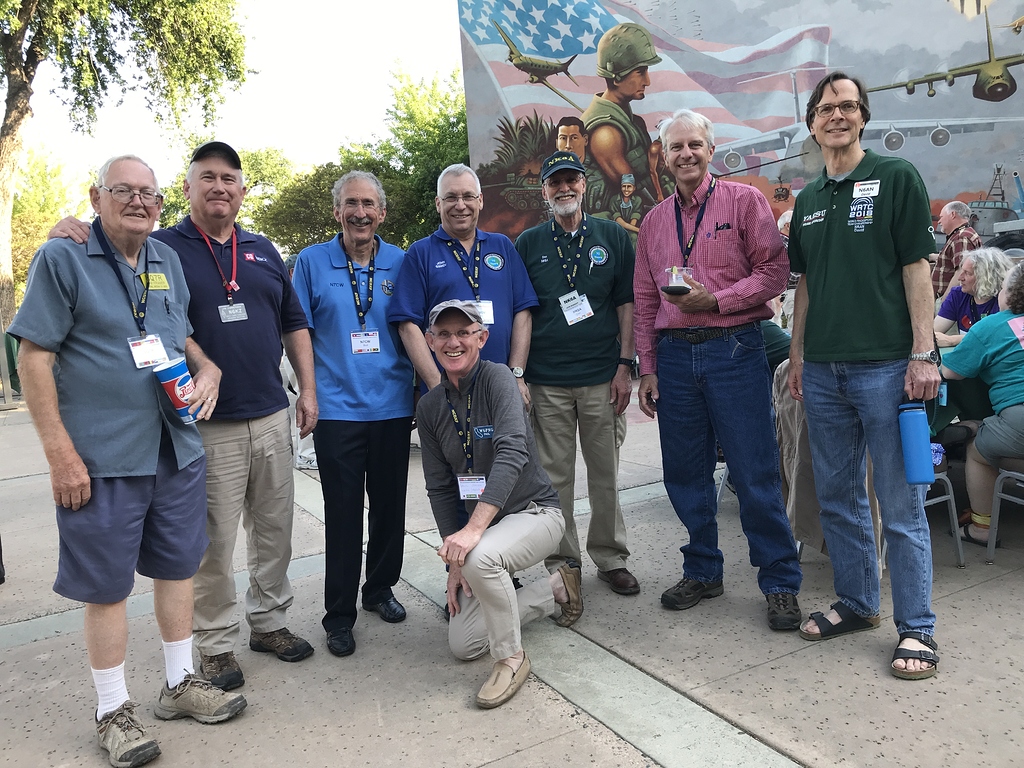 Impromptu SOTA meetup at Visalia DX Convention,California - People ...