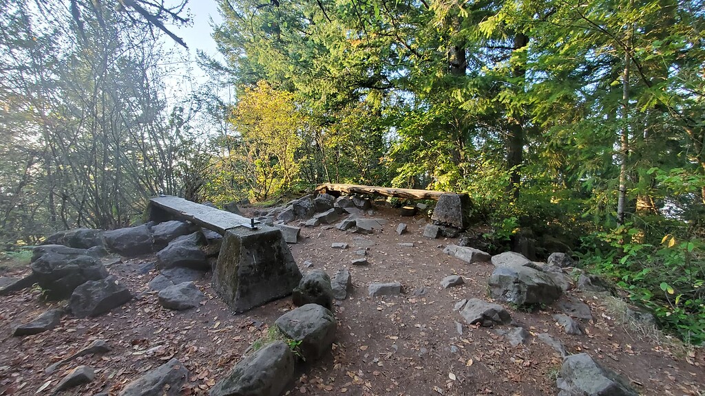 New replica fire lookout tower at Pinnacle Peak W7W/KG-126 - Activation ...