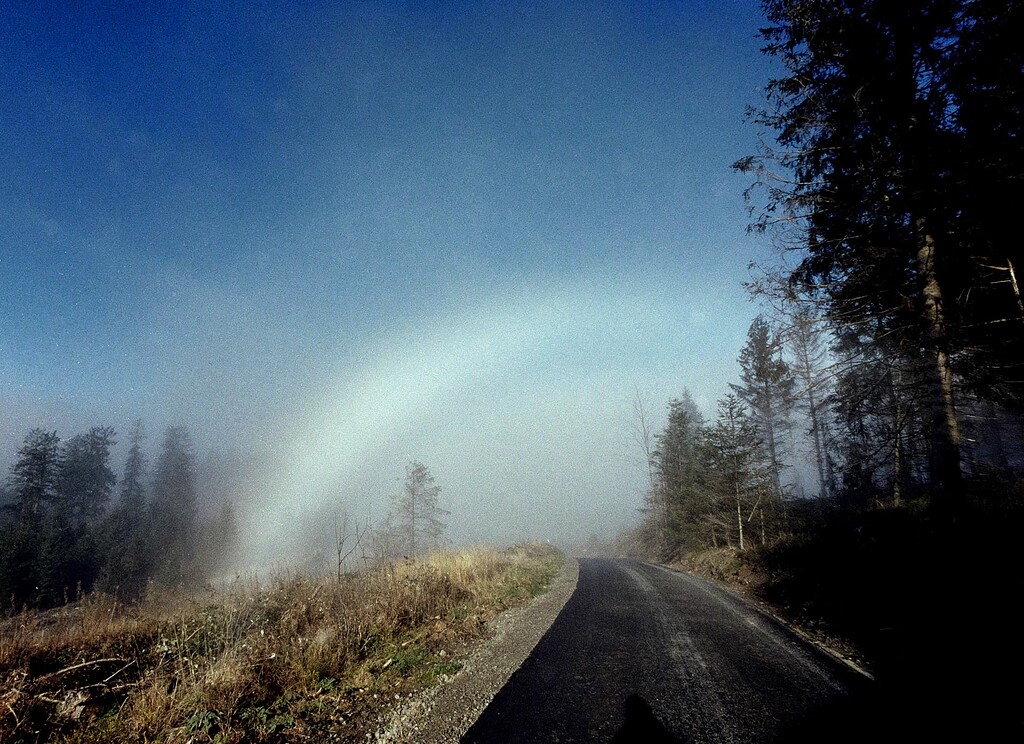 Fog arch, summit, an enthusiastic listener - Activation Reports - SOTA Reflector